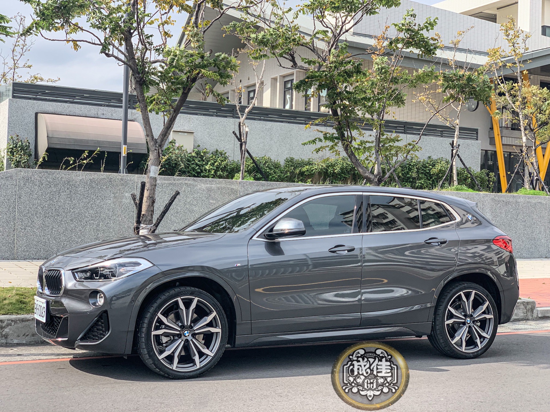 BMW F39 X2 新車落地升級原廠 717M 20吋鋁圈 + KUMHO PS91