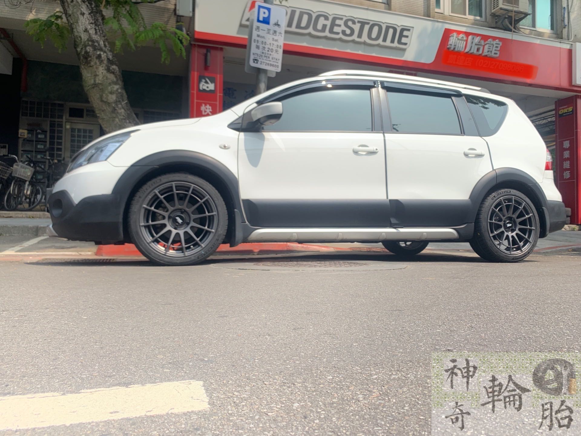 Nissan Livina 美圈升級 17吋 DG 璇壓輕量化 FG13 暗鐵灰 配適 205/45/17 PS4