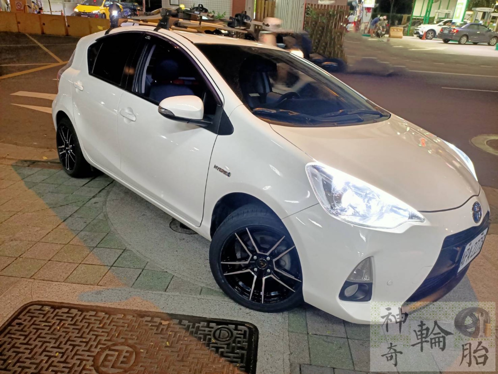 Toyota Prius C 升級 16吋鋁圈 順謚 毒蠍子 PS7 配適 195/50/16 HP5