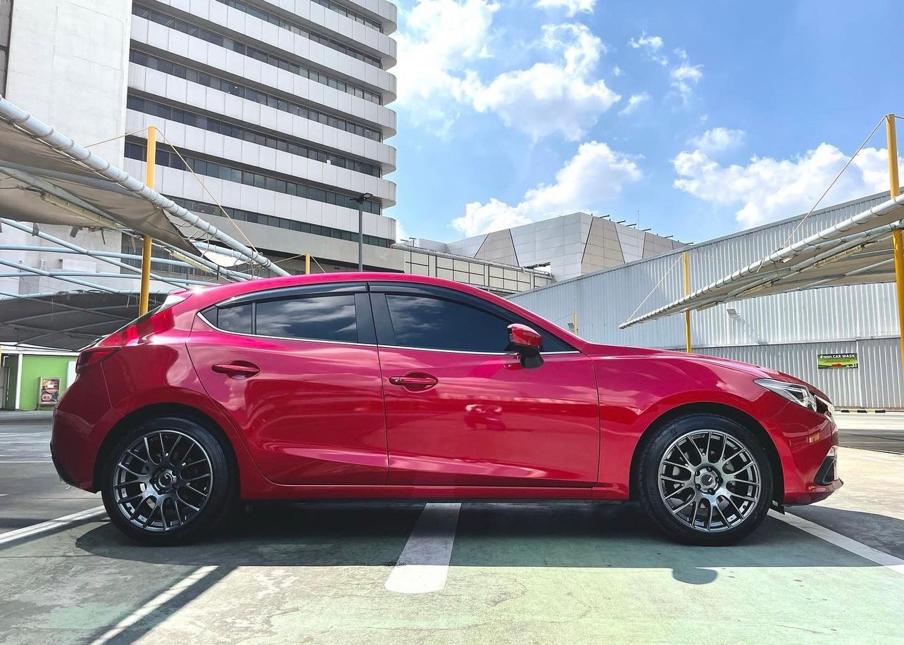 Mazda Mazda3 x SSR GTV04 | SI鋁圈 - 順謚輪業有限公司