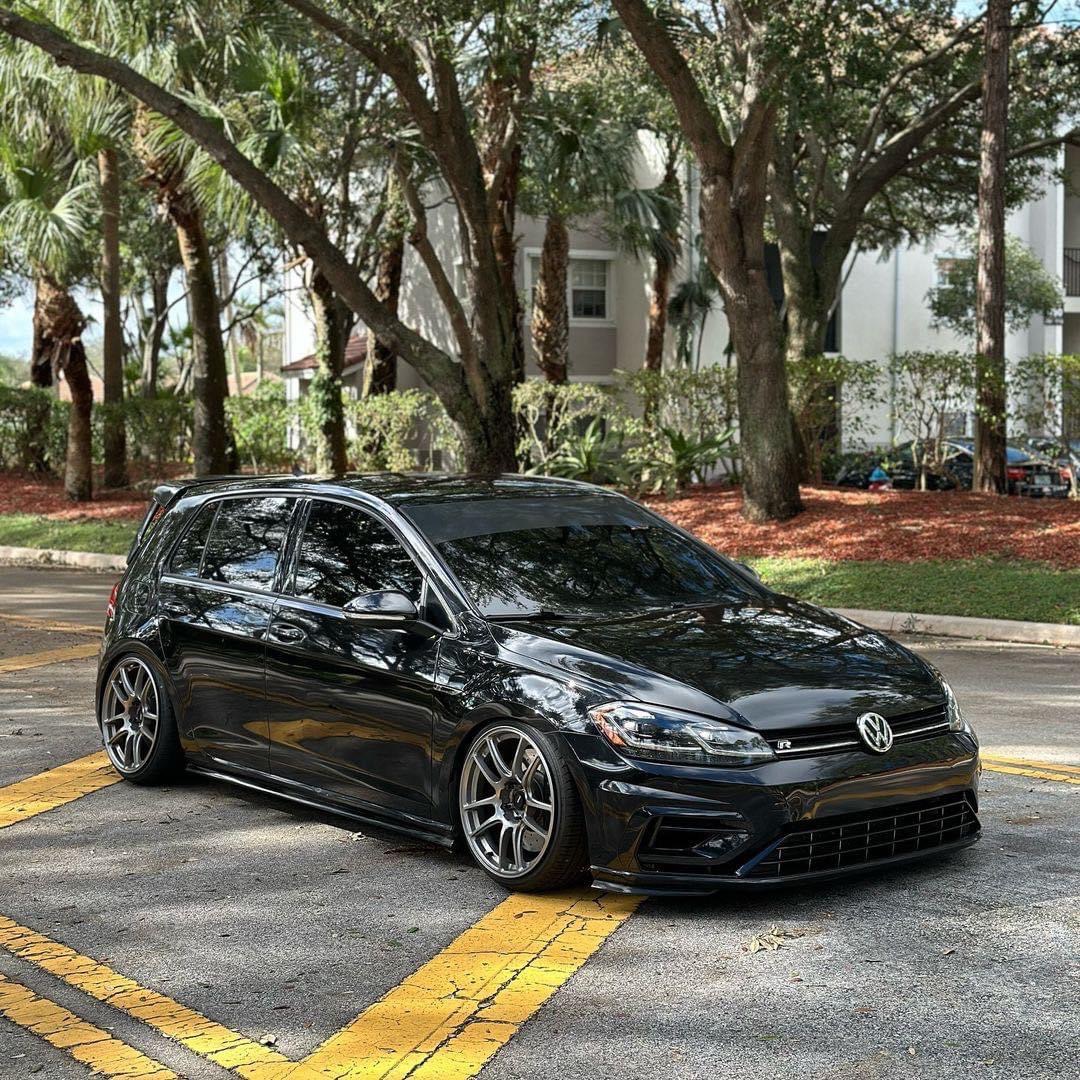 Volkswagen Golf x KONIG HELIOGRAM | SI鋁圈 - 順謚輪業有限公司